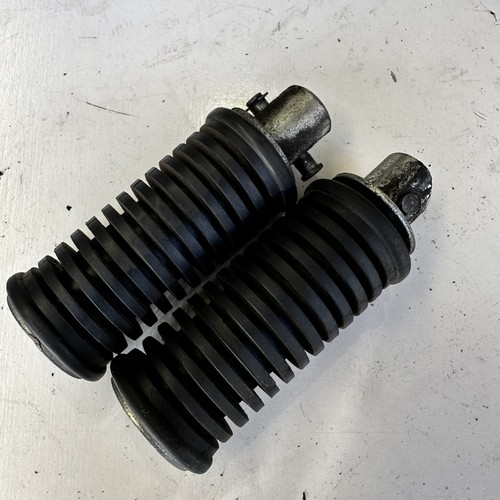 Suzuki intruder VL250 VL 250 2010 Rear pillion passenger peg left right ...