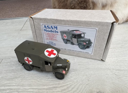 Asam 1/48 Scale Military HT286 Bedford ML Ambulance. Collectors Model ...