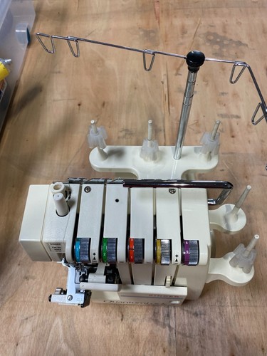 Singer 14T957DC 5-Thread Serger Overlock Chainstitch Sewing Machine ...