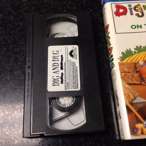 DIG AND DUG WITH DAISY ON THE FARM-VHS VIDEO-4 EPS-MACHINES-40M ...