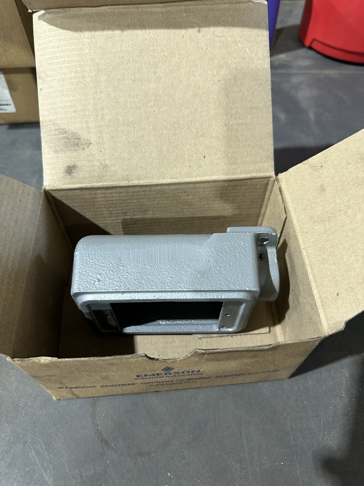 OZG FS175 3/4" MALLABLE CAST IRON BOX NEW!! FS-1-75 FS175 (SP22) | eBay