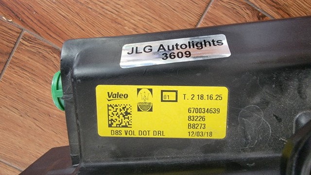 2017-2018 Maserati Levante M161 Right Passenger HID Headlight Lamp ...