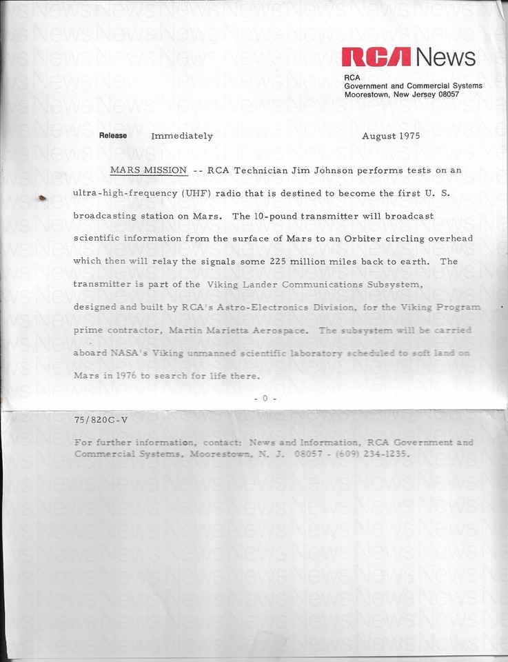 ULTRA HIGH FREQUENCY UHF RADIO FOR MARS MISSION 1975 8" X 10" B/W ORIGL ...