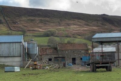 Photo 6x4 Approaching Low Thorgill Farm c2009 | eBay UK