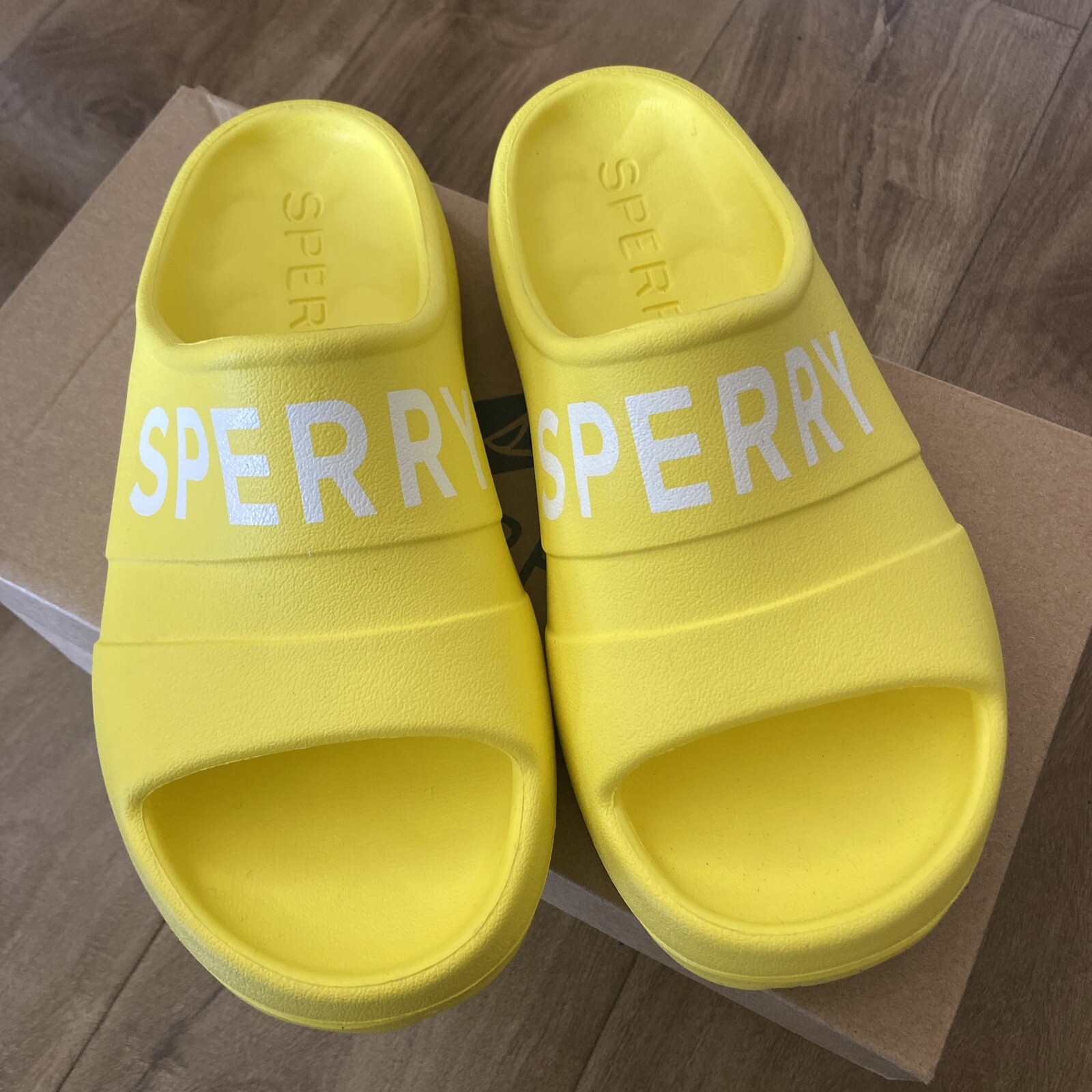 Sperry Float Uni Yellow Women’s Slides Size 6 | eBay