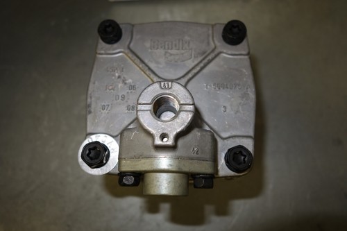 SOUPAPE DE FREIN BENDIX 801336 RV040 OSHKOSH 5009558 3KK117 3345864 ...