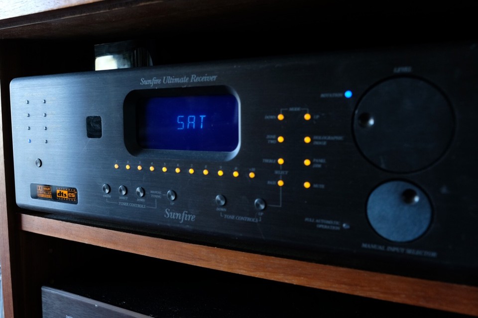 Sunfire Ultimate Receiver AVR 7.1 Amplifier 200 watts Bob Carver | eBay