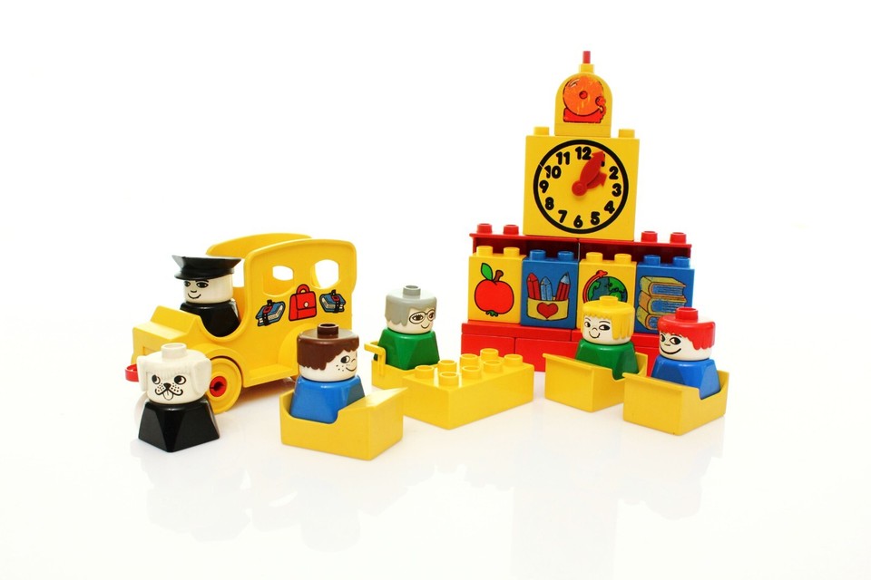 Lego Duplo Playhouse Set School like 2645 - (differences and missing ...