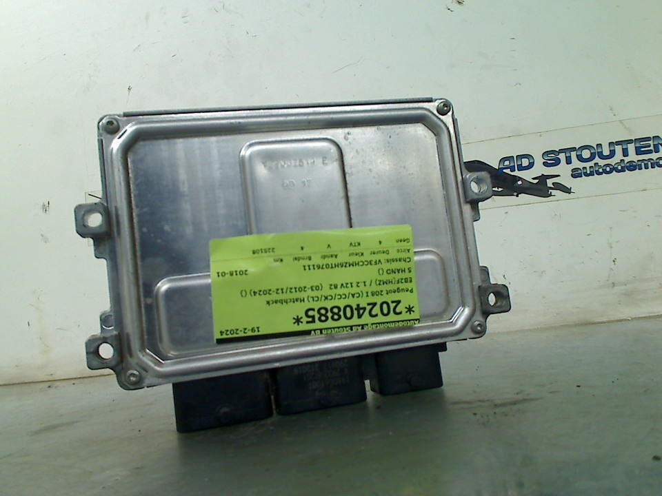 CALCULATEUR MOTEUR ECU Peugeot 208 I (CA/CC/CK/CL) 2018 9811545080 ...