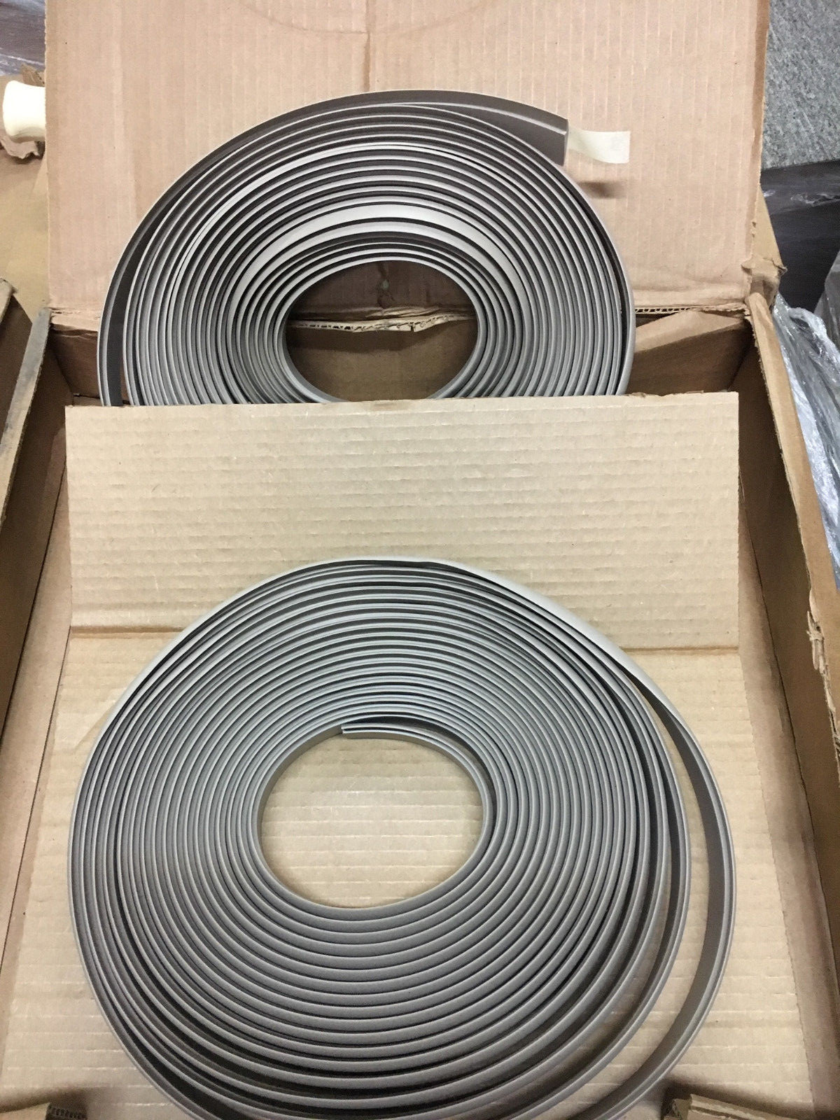 Vinyl Underslung 1 Box 2 35 Ft. Coils Per Box Flooring Reducer Trim ...