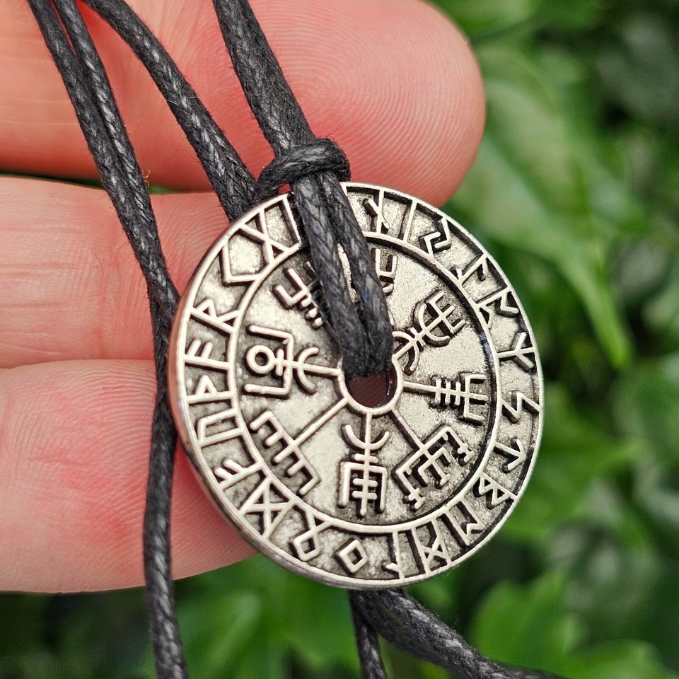 Vegvisir Rune Wheel Pendant Necklace Valknut Odin Hammer Rune Norse ...
