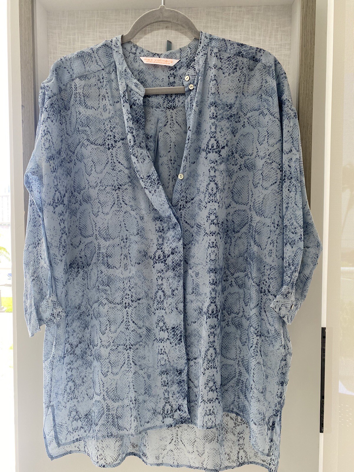 MAX VOLMARY Animal Print 100 % Silk Long-sleeve Blouse Size 4 | eBay