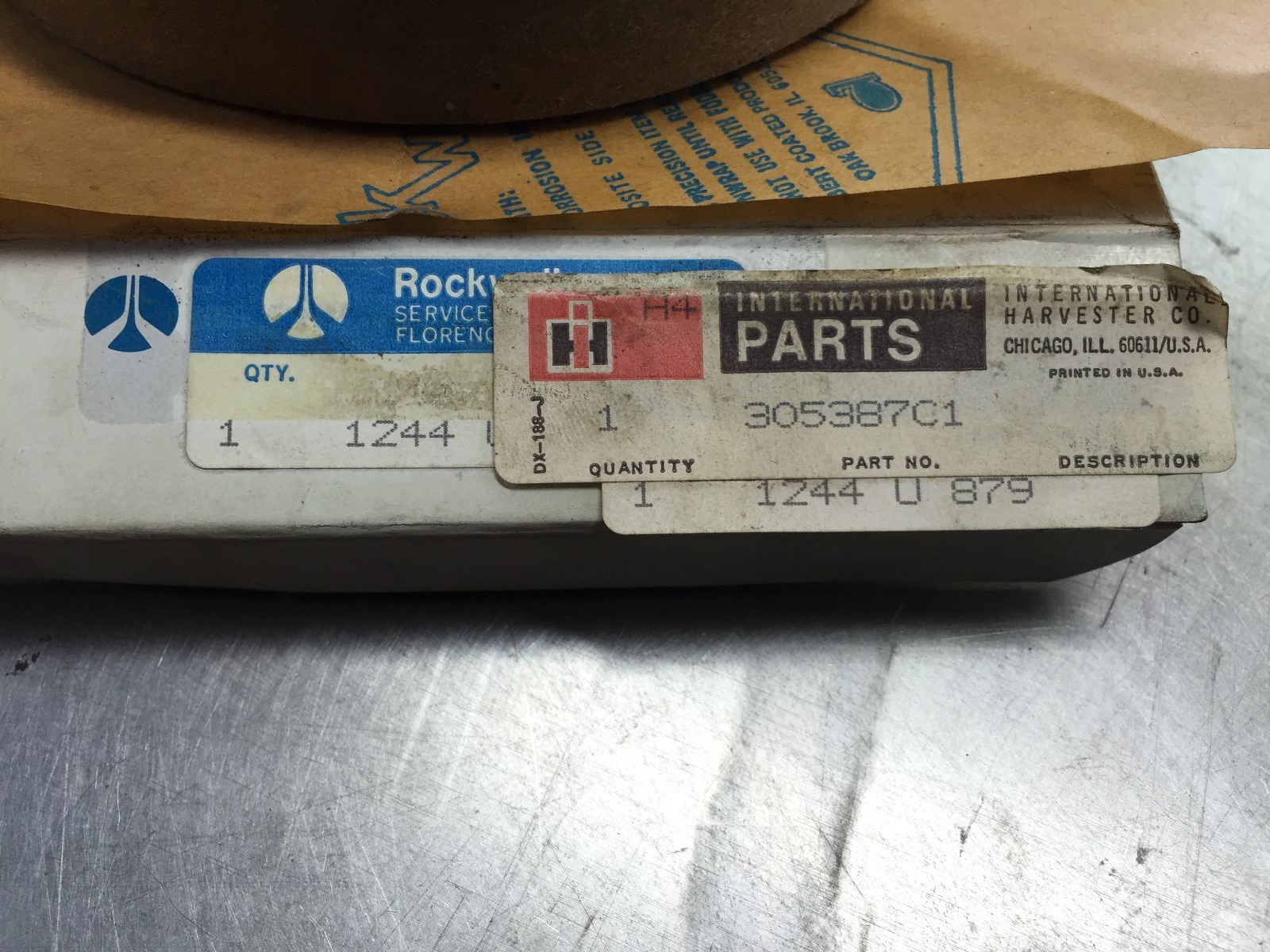 305387C1 Case IH NAVISTAR INTL WIPER HUB INNER SEAL 1244U879 Rockwell ...