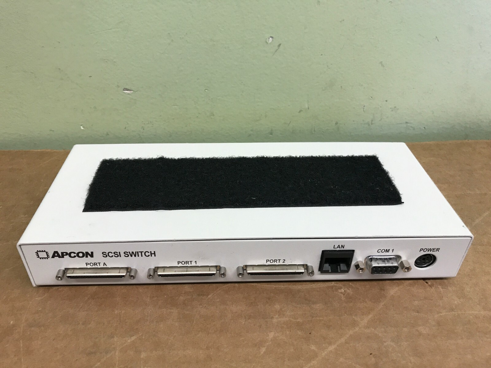 APCON SCSI SWITCH ACI-2102-CDW WITH POWER SUPPLY | eBay