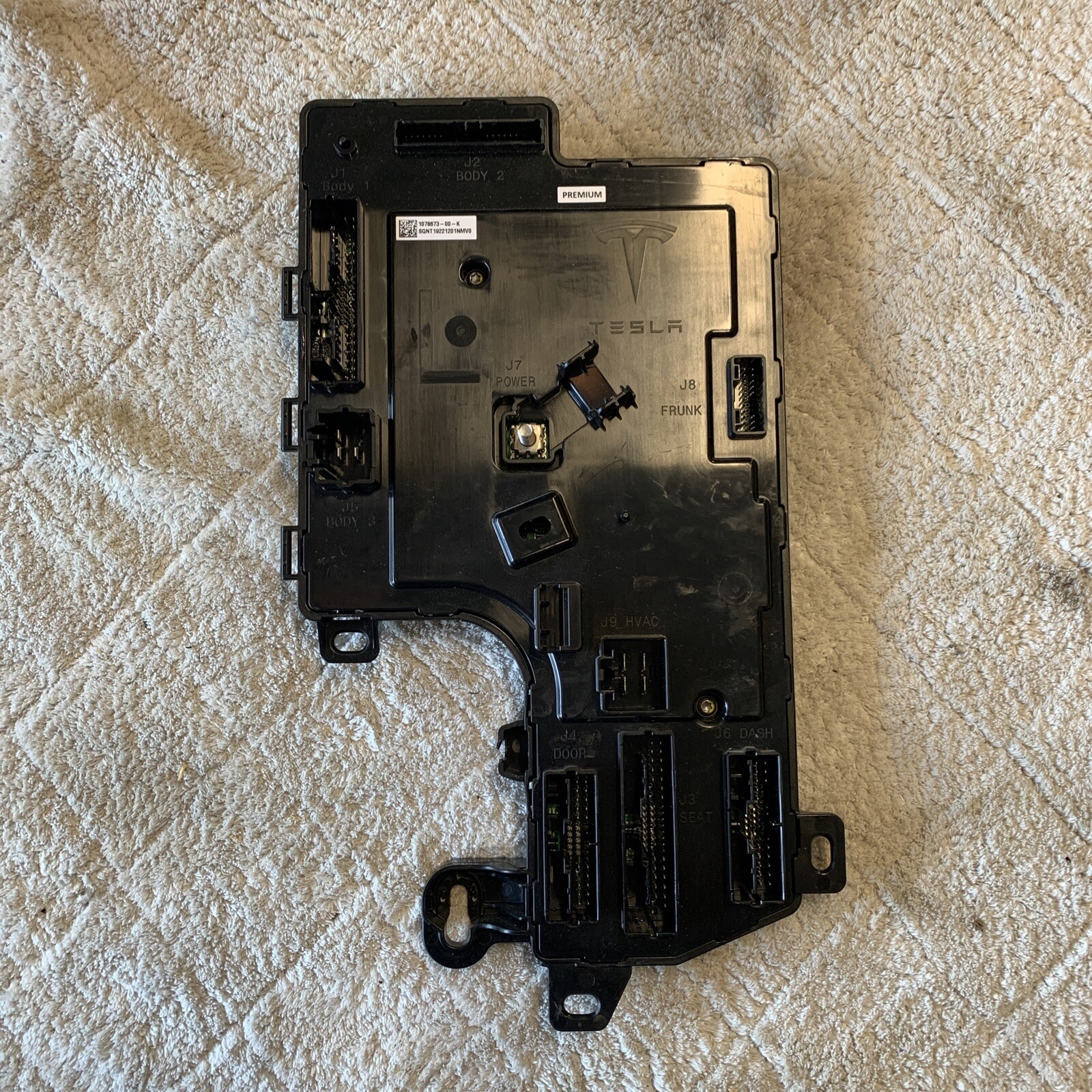 17-19 Tesla Model 3 Left Low Voltage Body Control Module BCM ECU ...