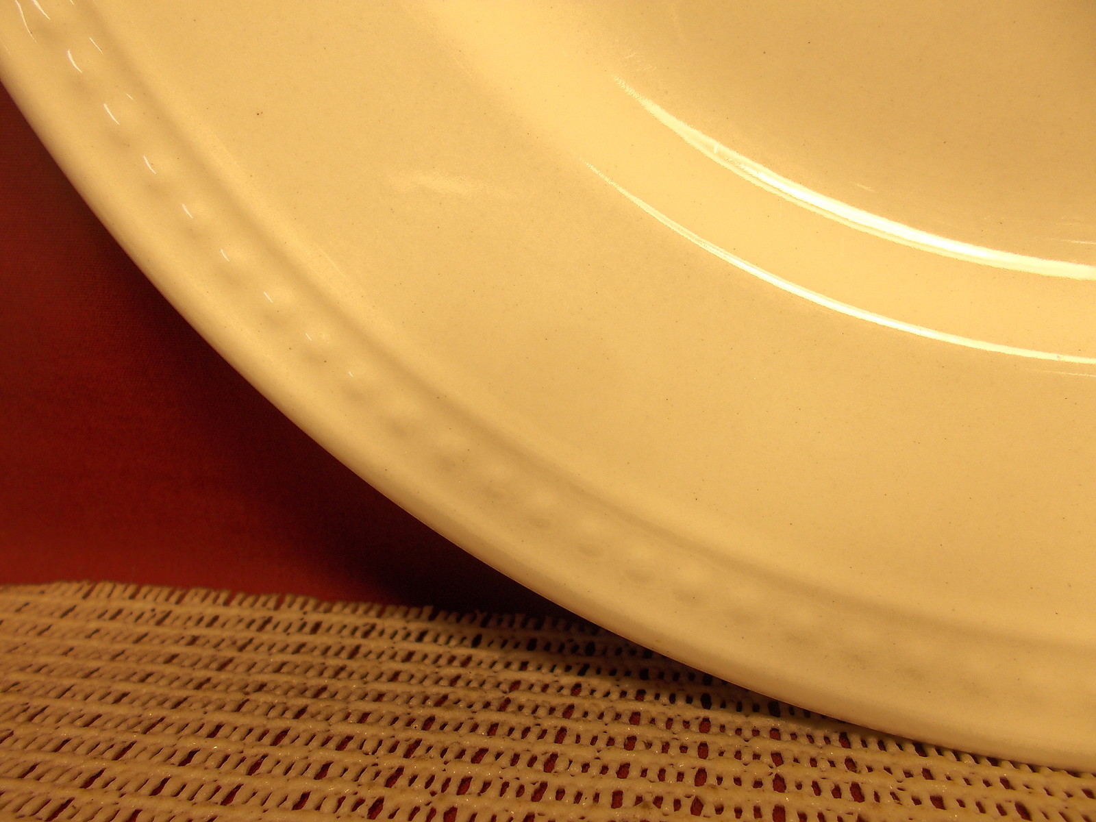 Made In China All White Beaded Edge Design Dinner Plate 10 1/2 & More ...