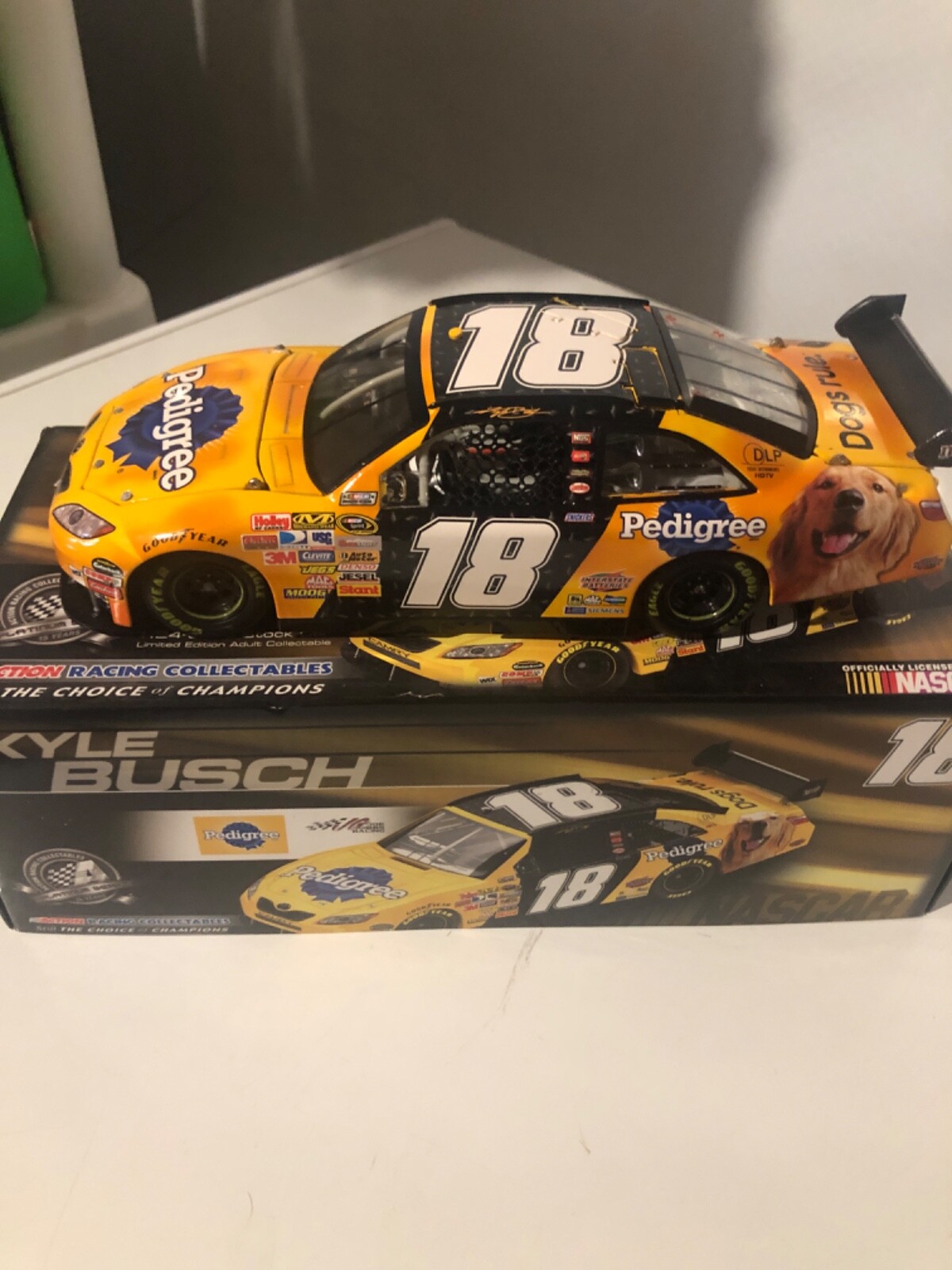 kyle busch diecast 1:24 Pedigree 2008 | eBay