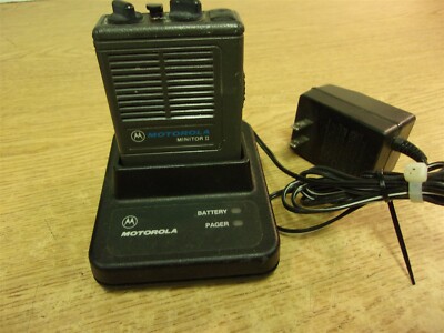 Motorola Minitor II Pager w/ Stand Base and Charger *FREE SHIPPING* | eBay