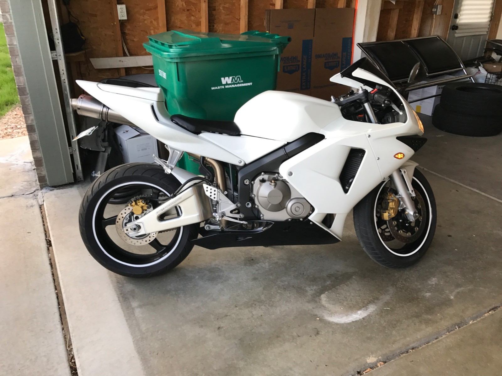 WHITE REFLECTIVE WHEEL STRIPES RIM STICKERS TAPE DECALS HONDA CBR 600 ...