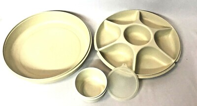 3 Piece Tupperware Serving Center-12"W x 3 3/4 "H Six 2 Cup Section ...
