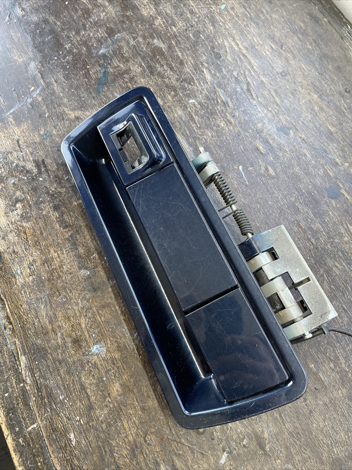 2006 Nissan Armada Tailgate Handle Deep Water Blue ** READ** | eBay