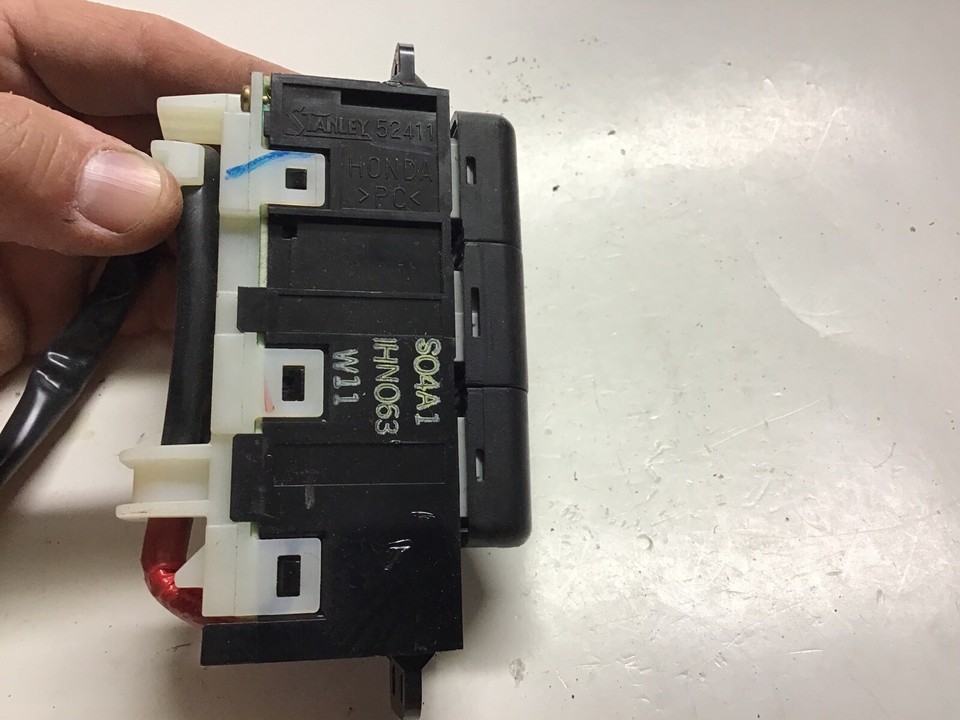 1999 2000 Honda Civic AC , Recirculate Defrost Dash Buttons 52411. A19 ...