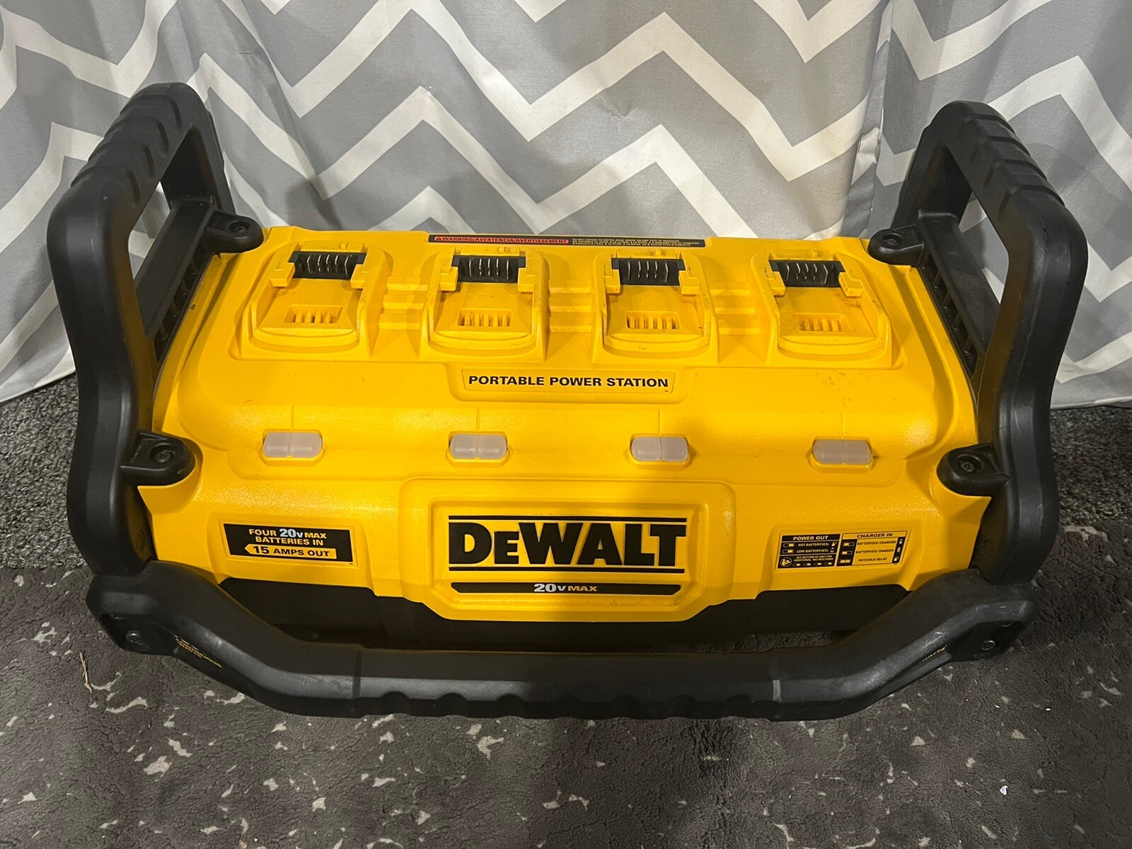 DeWalt DCB1800 20V MAX 1800 Watt Portable Power Station/Parallel ...