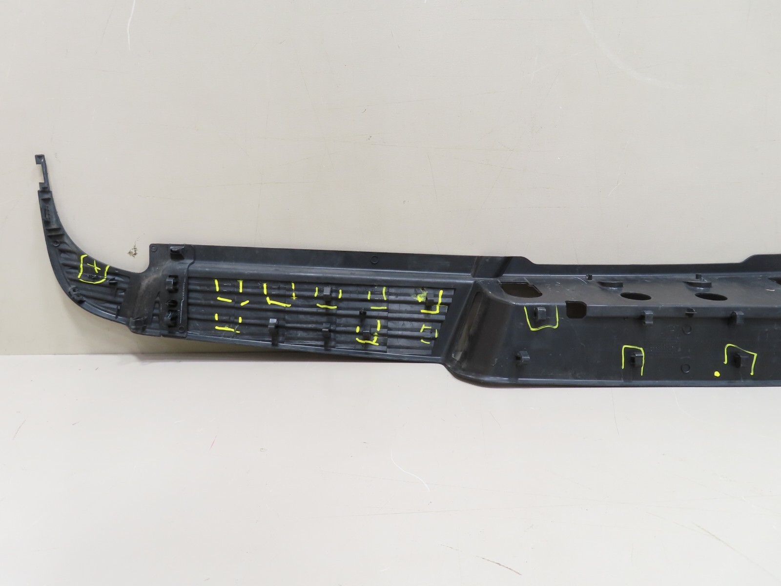 2019-2021 DODGE RAM 2500 3500 REAR BUMPER STEP PLATE PAD COVER OEM ...