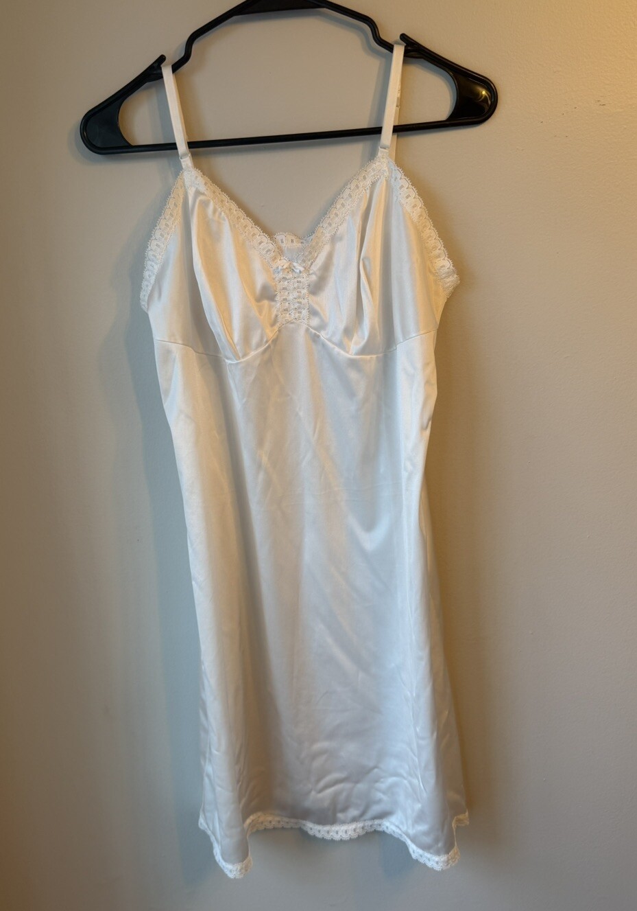 Vanity Fair Vtg White Lace Trim Mini Slip Dress Women… - Gem