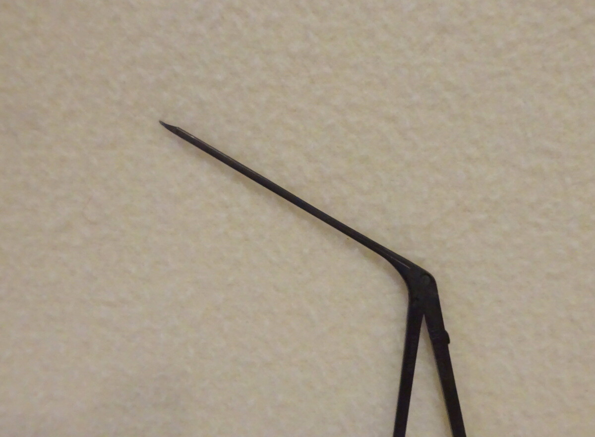 Richards 23-0062 Bellucci Micro Ear Scissors-2¾” Shaft-4mm Blade-Curved ...