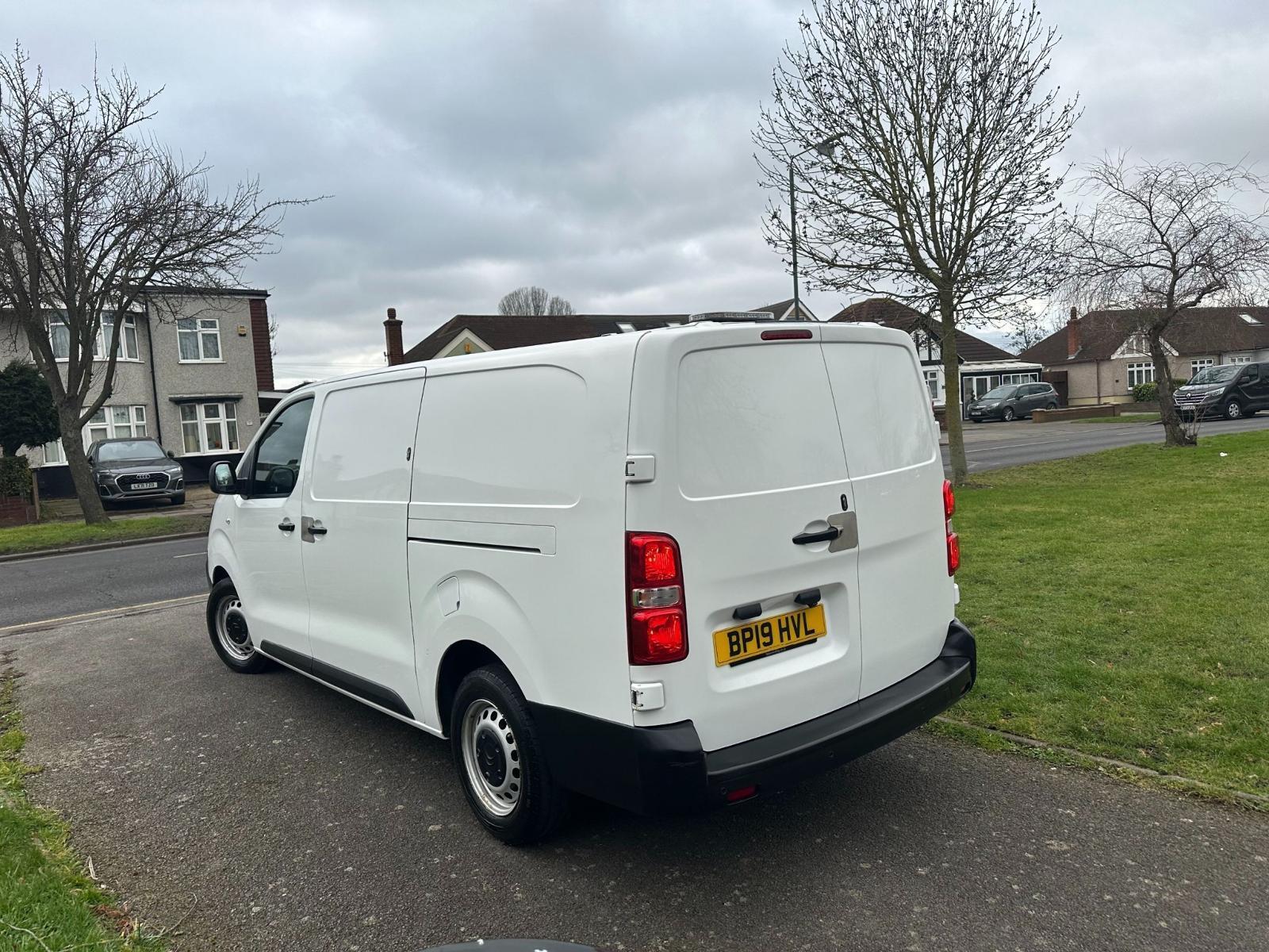 2019 Citroen Dispatch 2.0 BlueHDi 1400 Enterprise XL FWD 3 Euro 6 (s/s ...