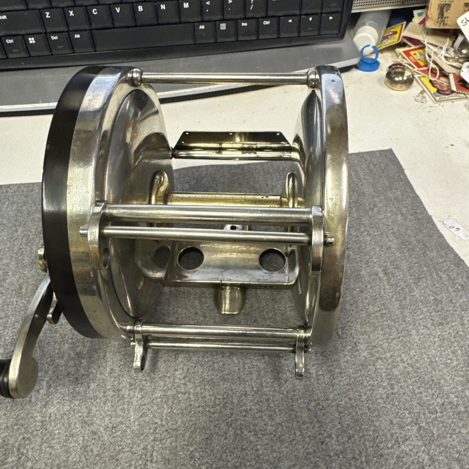 Edward vom Hofe Model 621, 9/0 Size German Silver & Hard Rubber Reel ...