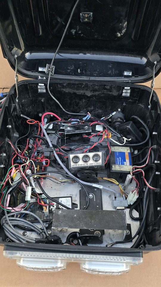 HARLEY-DAVIDSON POLICE TOUR PACK LUGGAGE BOX TRUNK OEM | eBay