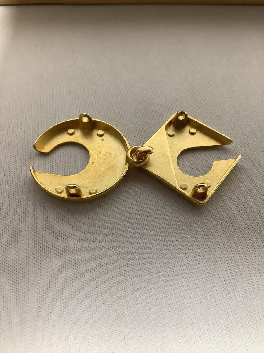 Metal Frog Closures