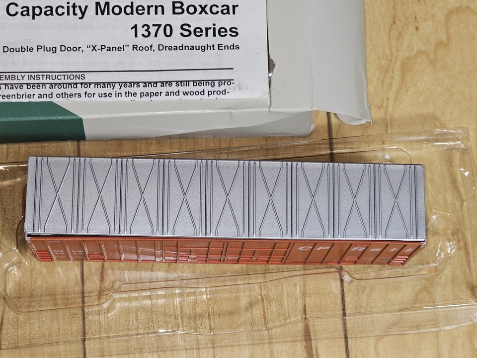 HO SCALE LBF 1379 CP RAIL / MILWAUKEE 50' HI CUBE Box Car # 4513 Kit ...