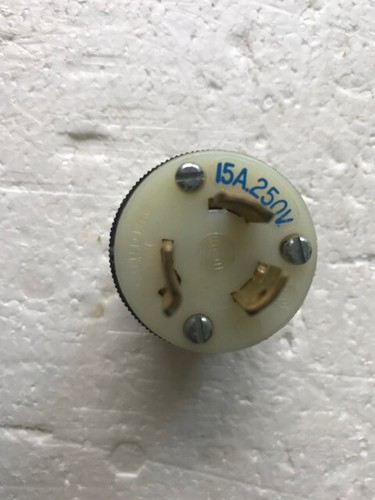 Hubbell Twist- Lock, 3 Prong ele.socket, 15 A, 250 V Plug, Lot of 1 | eBay