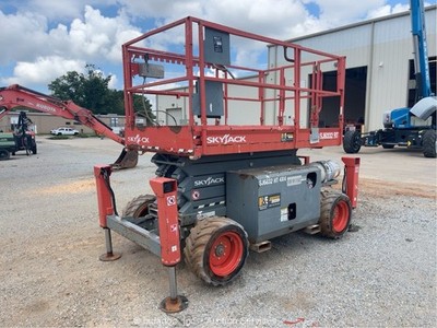 2016 Skyjack 6832RT 32’ 4WD Dual Fuel Rough Terrain Scissor Lift Man ...