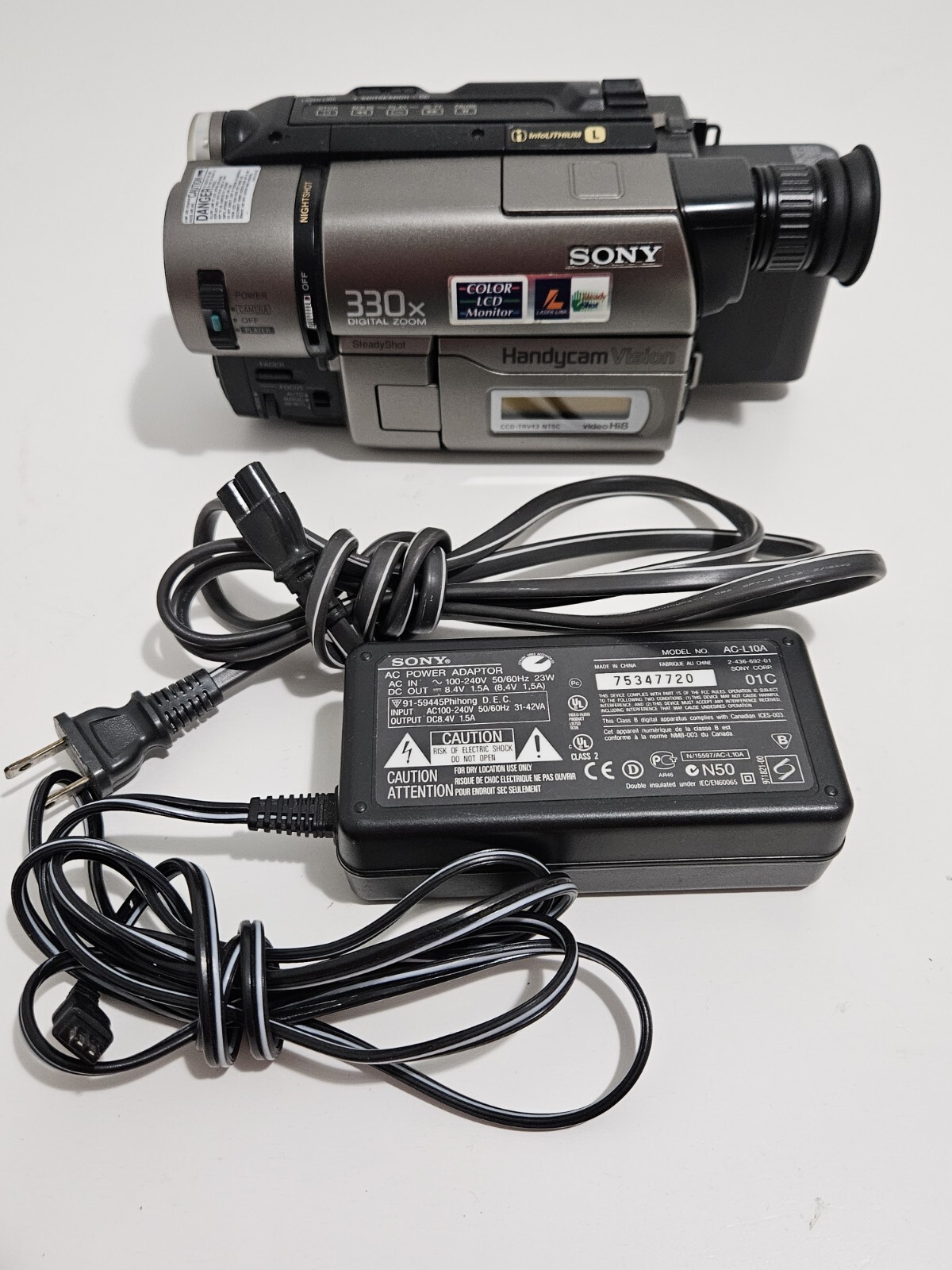 Sony Handycam CCD-TRV43 8mm Hi-8 Analog NTSC Handheld Camcorder *Read ...