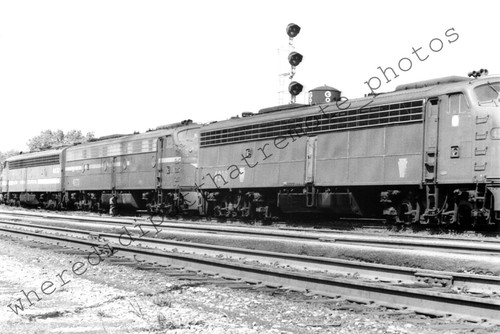 Pennsylvania Railroad PRR 4310 EMD E8A Chicago ILL 1968 Photo | eBay