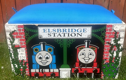 Rare Thomas Train Wooden Vintage Toy Box Storage Elsbridge Station | eBay