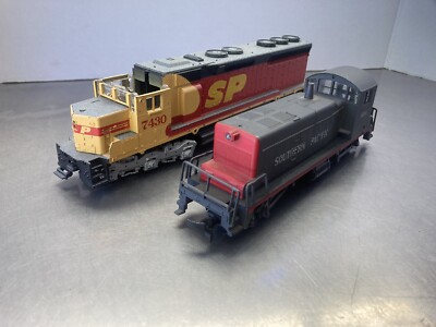 Two HO Southern Pacific Dummy Locomotives. AHM 621A & Athearn SP 7430 ...