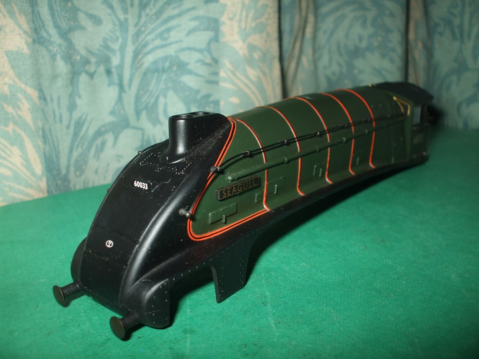 BACHMANN EX LNER A4 CLASS GREEN LOCO BODY ONLY - No.3 - SEAGULL | eBay UK