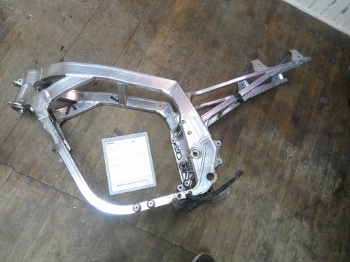86 87 88 1987 SUZUKI GSXR 1100 OEM STRAIGHT MAIN FRAME CHASSIS STRAIGHT ...
