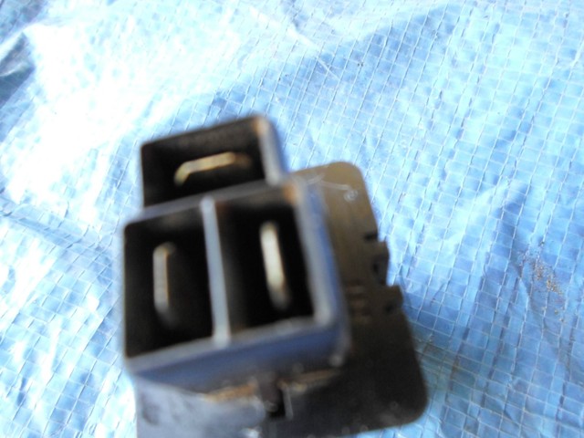 Toyota Landcruiser Flasher Relay 81980-16010 DENSO 7196 for sale online ...