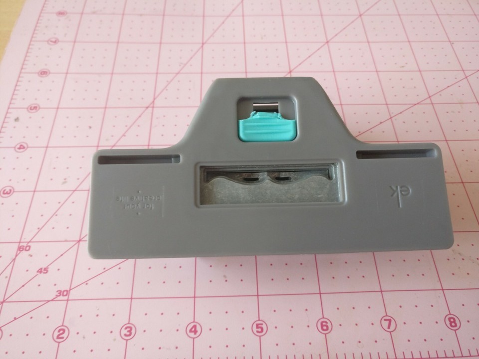 *Retired* Stampin Up, EK Success & Fiskars Edge Border Punches - Hard ...