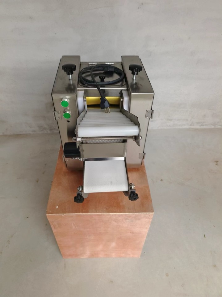 Automatic Dumpling Skin Wrapper Making Machine Dumpling Chapati ...