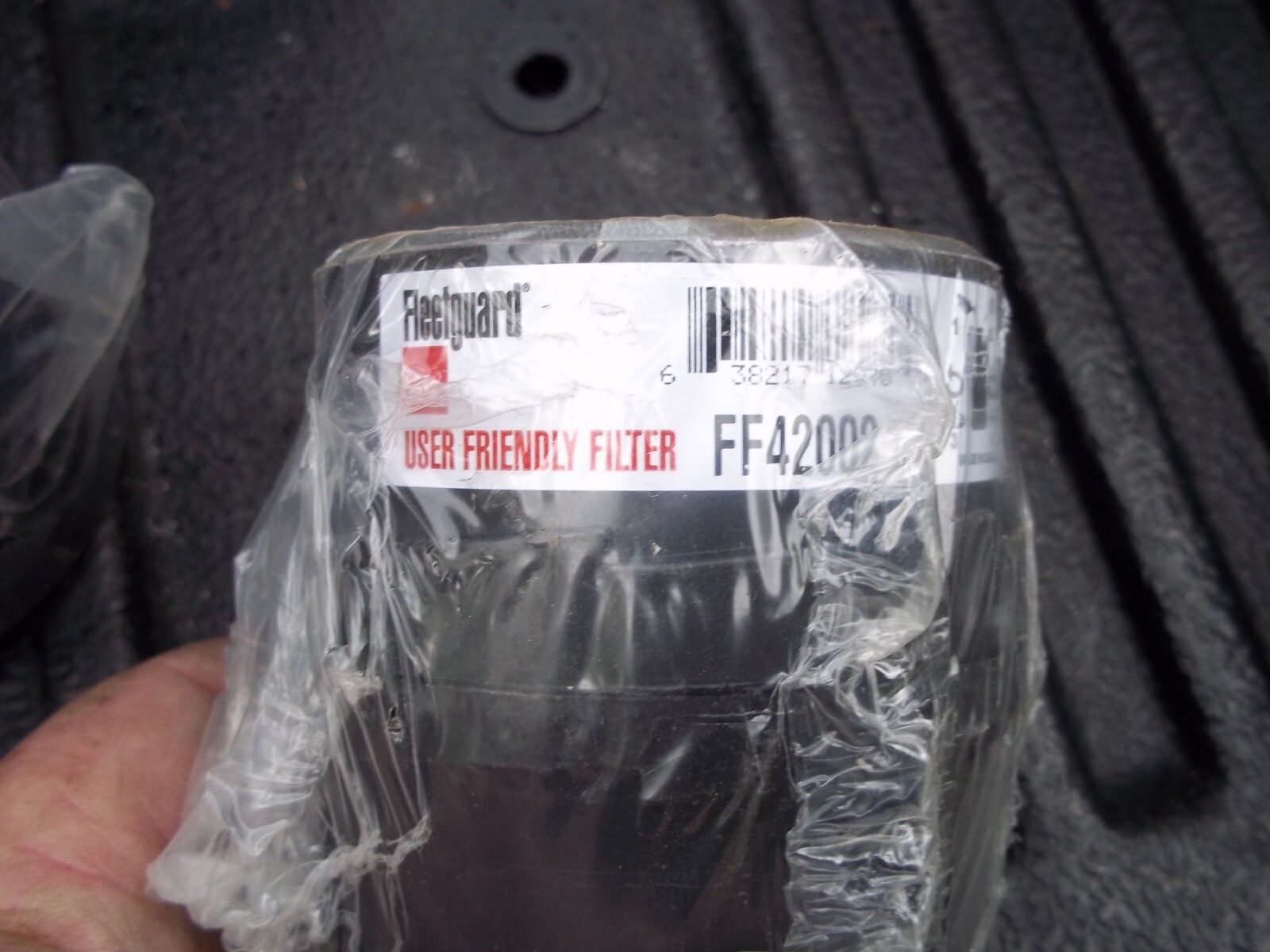 FLEETGUARD FF42002 - Fuel filter cross reference