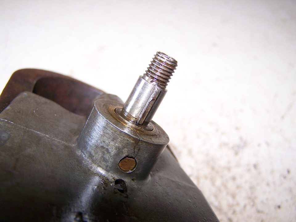 INTERNATIONAL HARVESTER Type L 1 1/2, 3hp M Hit Miss Gas Engine Magneto ...