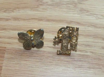 Lot of 2 Gold Tone Vintage Number 1 Mom & Butterfly Mother Daughter ...