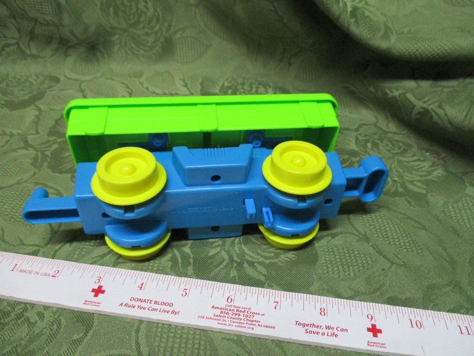 Sesame Street Tyco Elmo's Radio Control rc Railroad Engine Toy Train ...